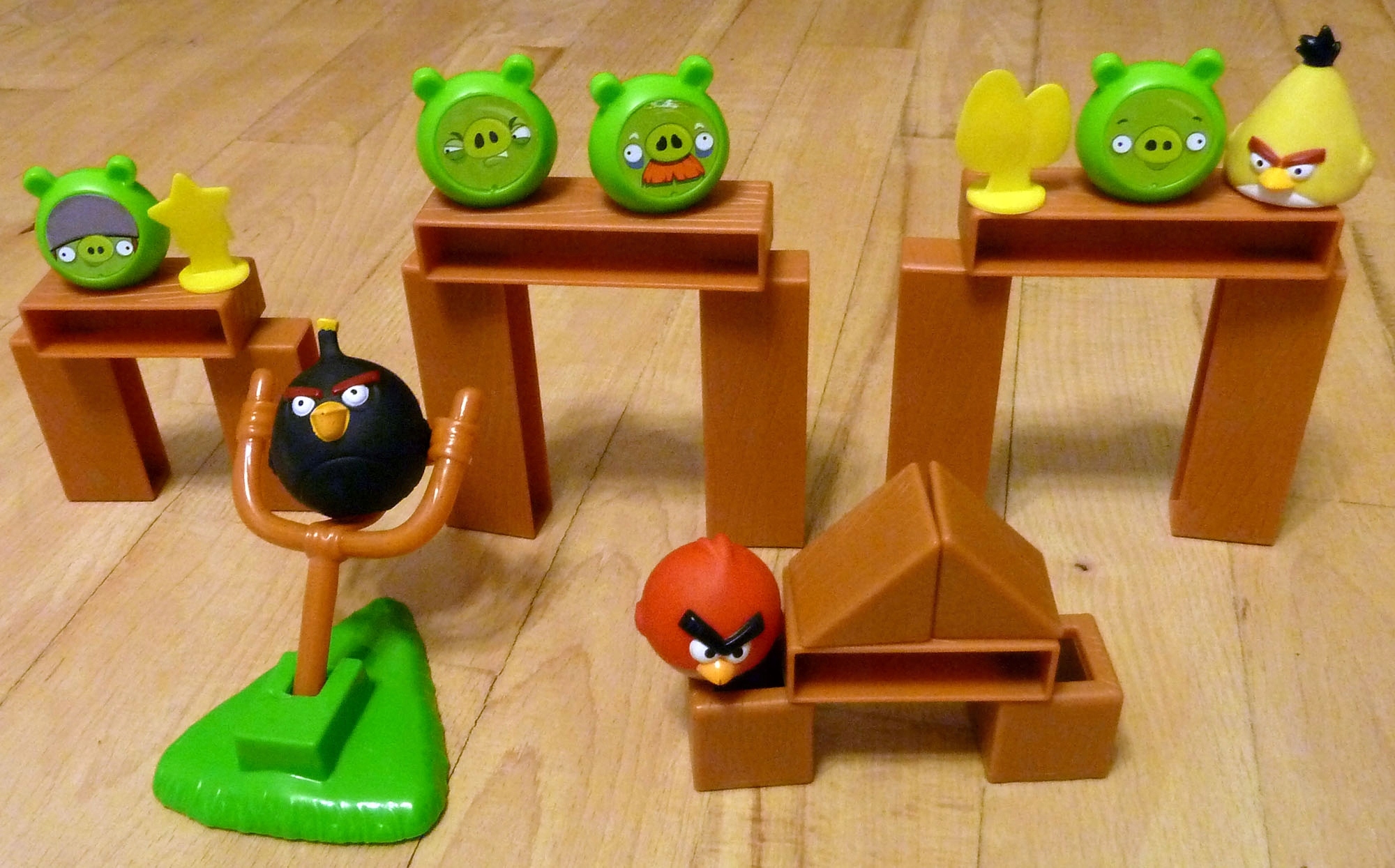MATTEL GRA ANGRY BIRDS+gratis druga gra angry bird - 7555493360 - oficjalne archiwum allegro