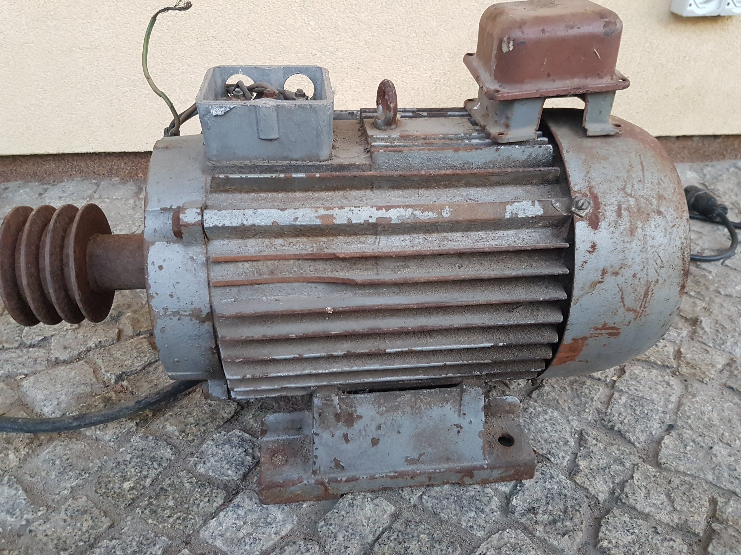 Silnik elektryczny wysokoobrotowy - 7422020540 - oficjalne archiwum allegro