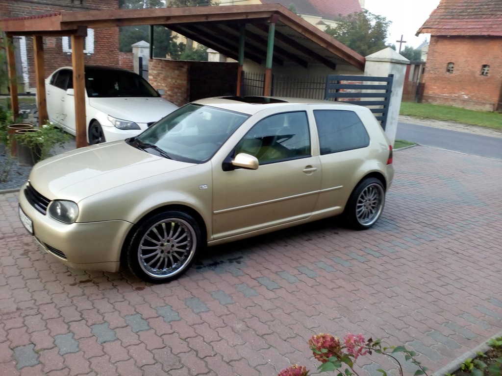 Volkswagen Golf IV 2.8 VR6 - 7654078533 - oficjalne archiwum Allegro