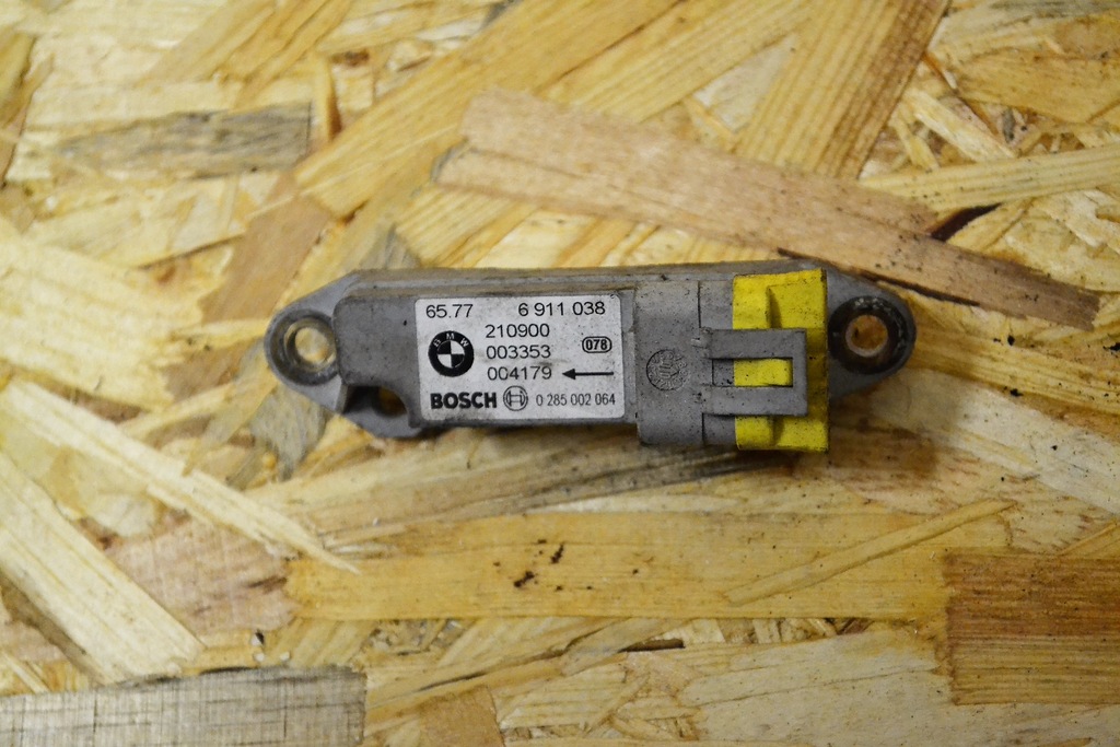 BMW E46 65776911038 SENSOR UDERZENIA BOCZNY - 6718024413 - oficjalne ...