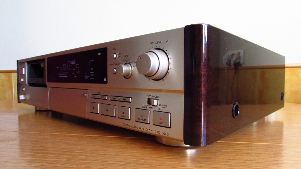 MAGNETOFON CYFROWY DAT SONY DTC-60ES 1994 IDEALNY! - 7334461327 - oficjalne archiwum Allegro