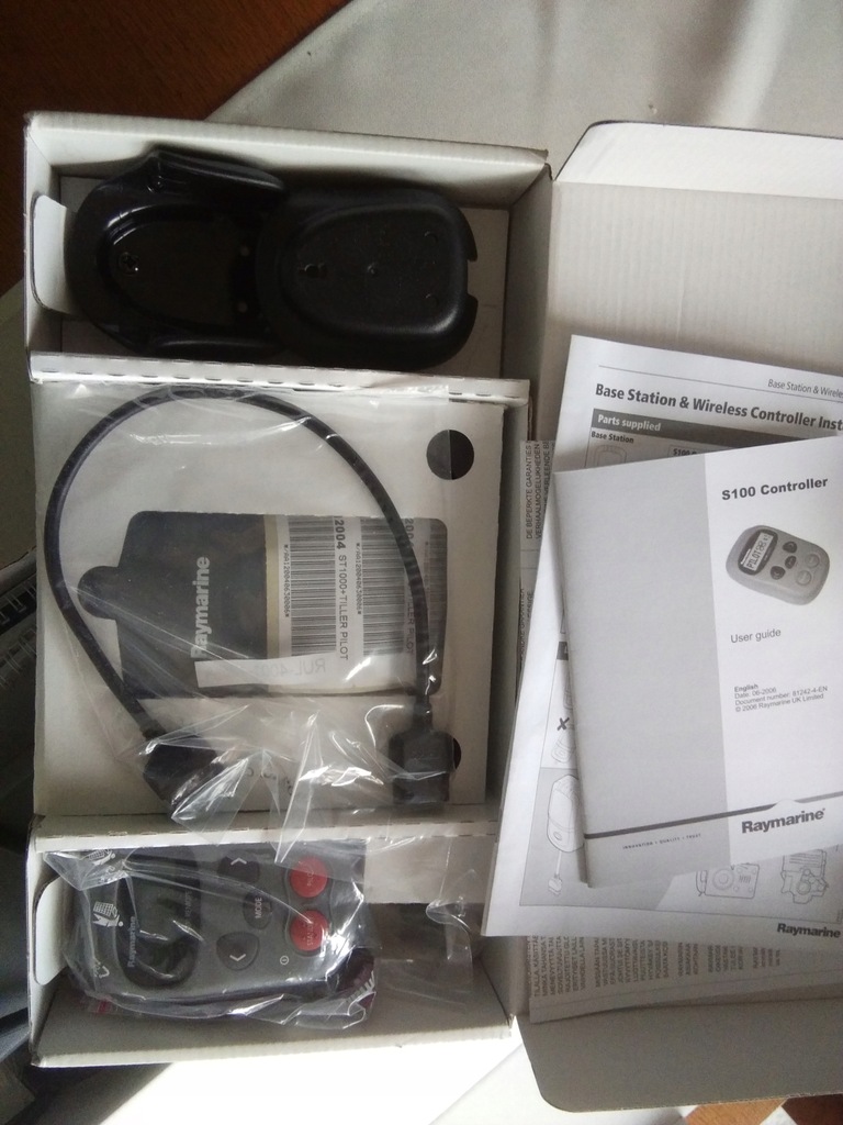 Autopilot Raymarine ST1000+ z pilotem bezprzewodow - 7763660942 ...