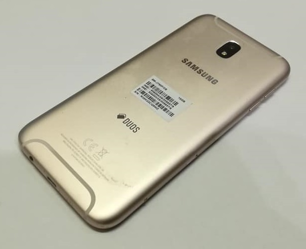 SAMSUNG GALAXY J7 2017 SM-J730F/DS - 7645007313 - oficjalne archiwum ...