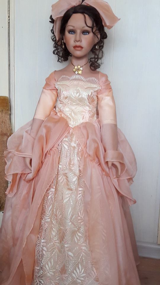 LALKA PORCELANOWA RUBY DOLL COLLECTION ZAFFIRA - 7418370791 - oficjalne archiwum Allegro