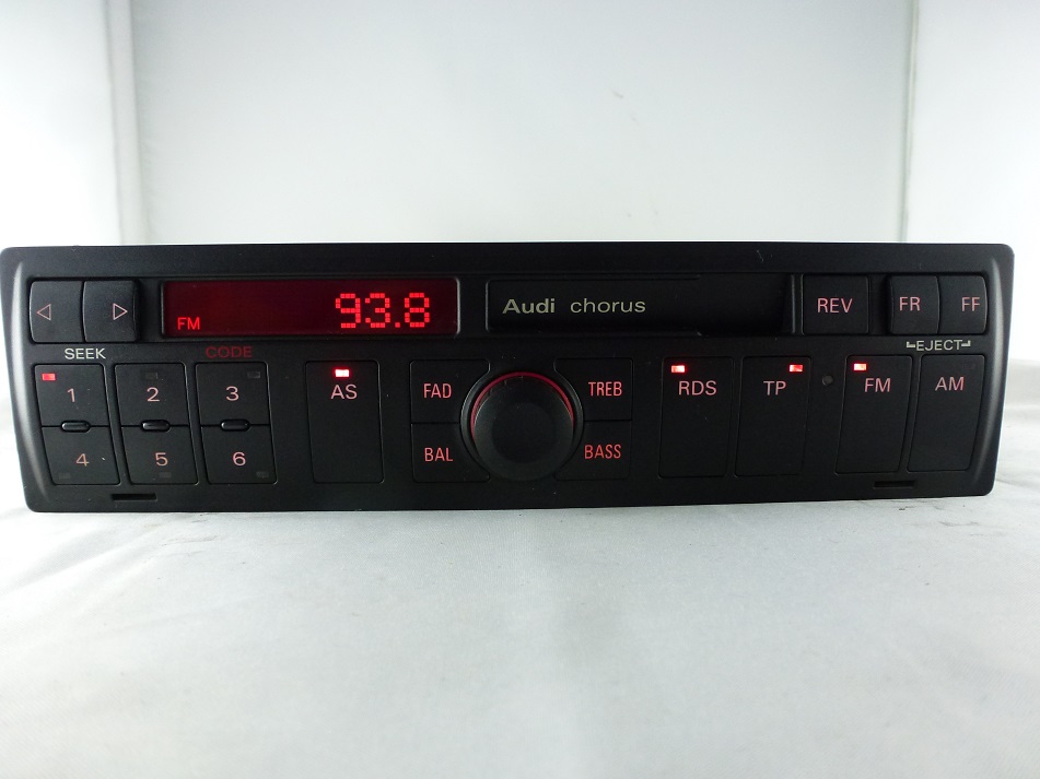 Radio Audi Chorus A2 A3 A4 B5 A6 C5 A8 TT 80 B4 C4 - 7257447233 - oficjalne archiwum Allegro
