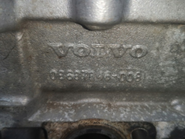 08687846-006 CYLINDER HEAD ENGINE VOLVO XC60 S80 D5244T D5 185KM 2.4
